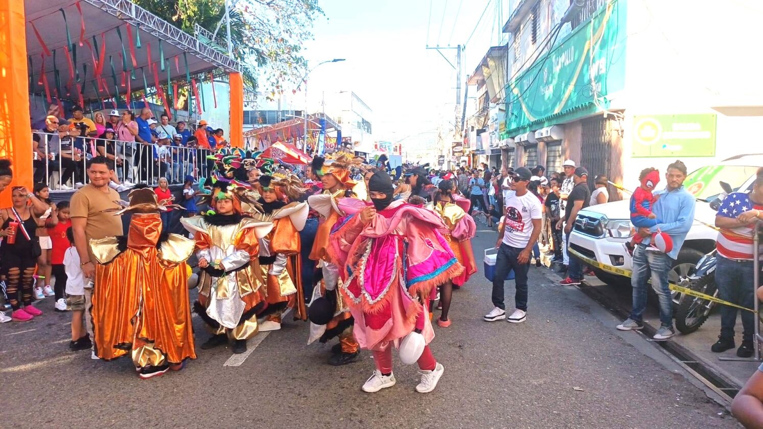 TRADICIONES: ¿Cómo se celebra el carnaval en República Dominicana ...